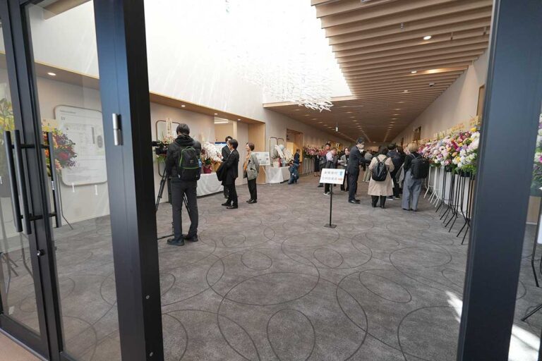 【開店】ま〜おっきいリンク！11月11日にオープンする『マオリンク（MAO RINK TACHIKAWA TACHIHI）』に入ってみた《施設紹介編》 | いいね！立川